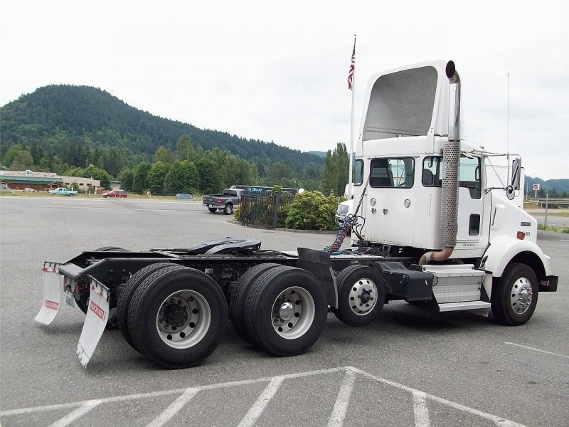 2009 KENWORTH T800B | Vehicle Details | macktrucks